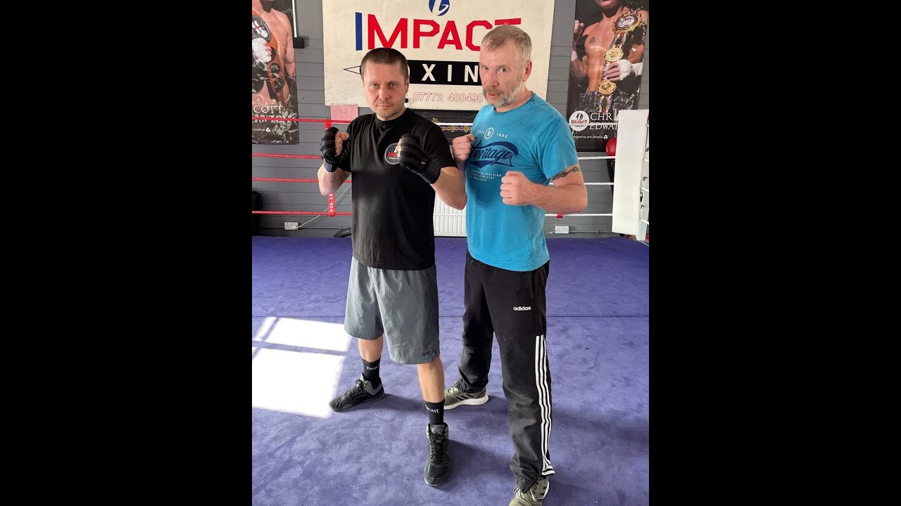 Craig Astbury sparring At 54 years old - YouTube