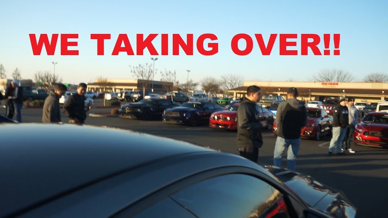 When 30+ Mustangs Take Over A Car Meet - YouTube