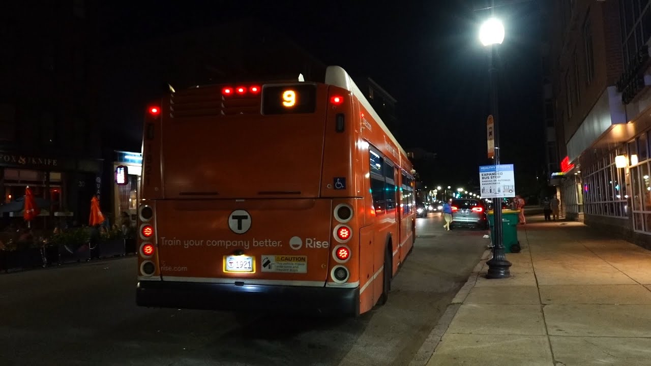 MBTA Bus 2017 New Flyer XDE40 "Xcelsior" Hybrid 1921 On The 9 @ West ...