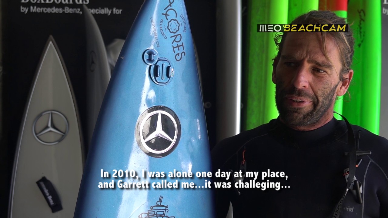 Nazaré XXL Big Waves Interview Hugo Vau - YouTube