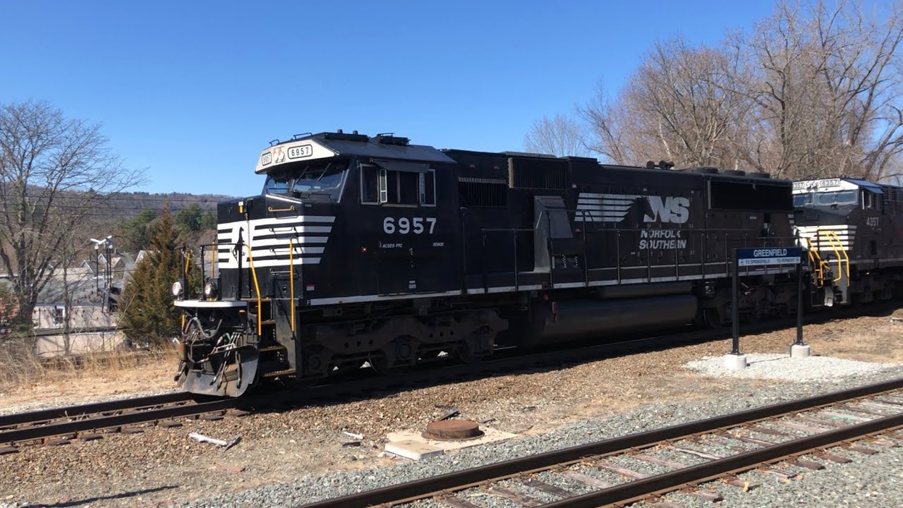 HD NS 6957 Leads 16R East through Greenfield, Ma On 4/3/2021 @ 11:26 am. - YouTube