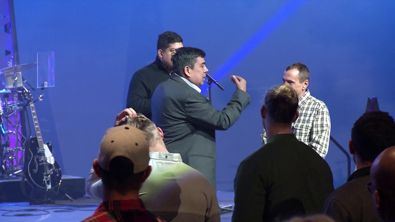 Pastor Bill Scheer Hosts Gustavo Paez // Monday Night - YouTube