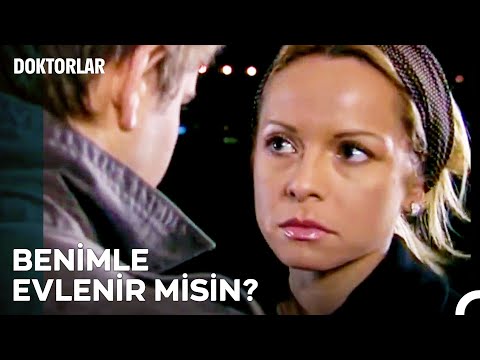 Senin Tanıdığın Kimseyle Birlikte Olmadım - Doktorlar 54. Bölüm
