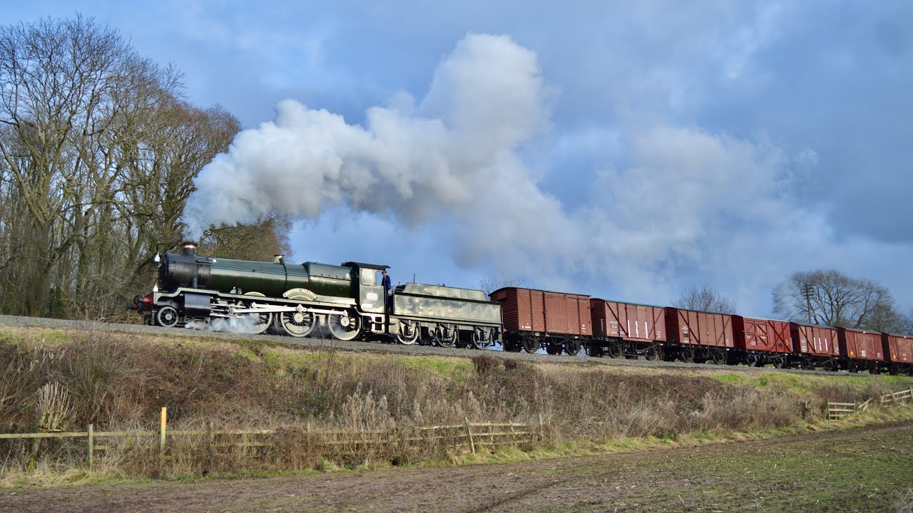 Great Western new build steam locomotive 6880 Betton Grange on the Vans ...
