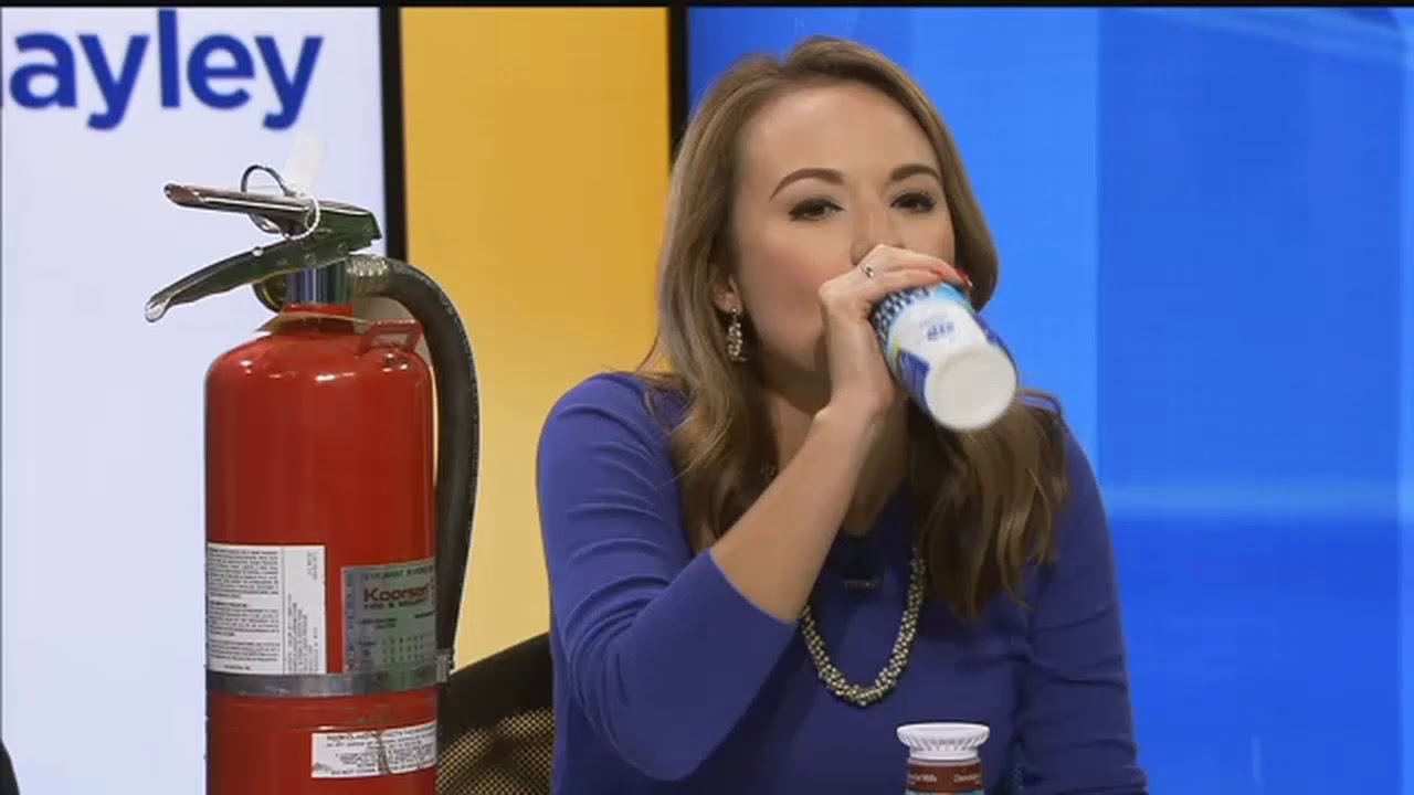 Live With Lee & Hayley: Lee & Hayley Take The #OneChipChallenge - YouTube