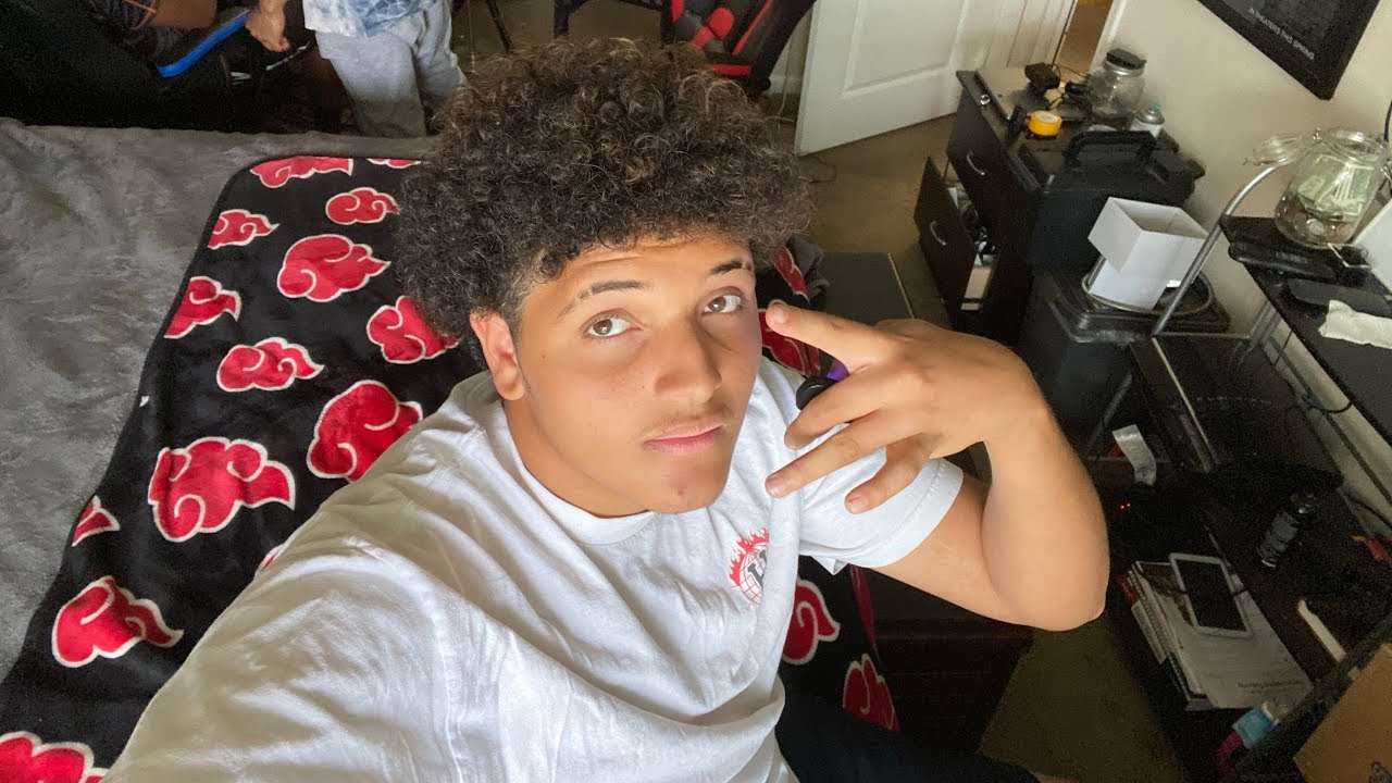 Chillin with the homies/Reactions - YouTube