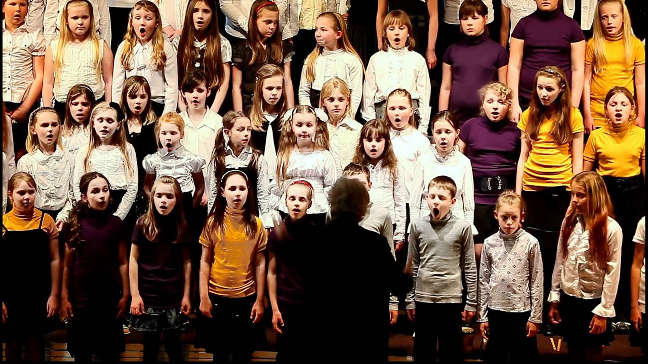 Pazaudētais mēnestiņš. - YouTube