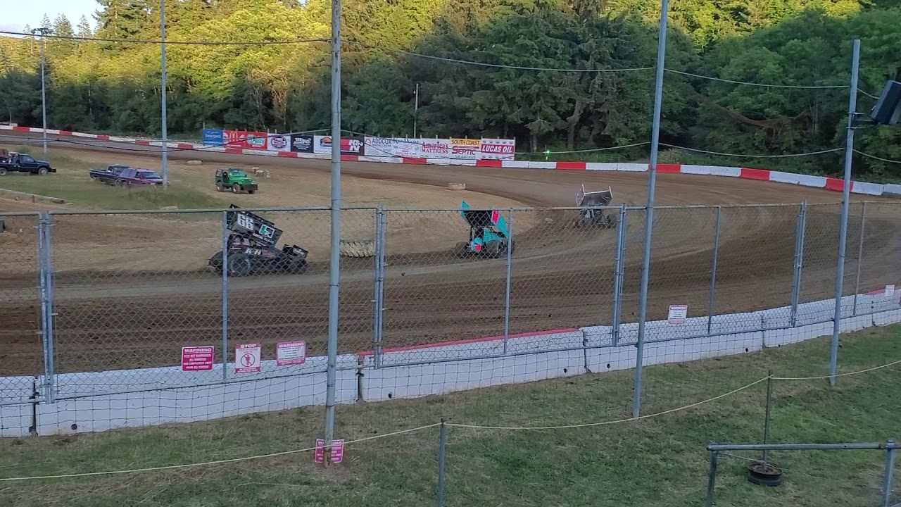 Coos bay speedway sprint car heat #1 - YouTube