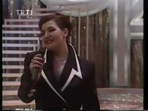 SEVİM SEÇKİN/Sarı Pabuç Süslüdür