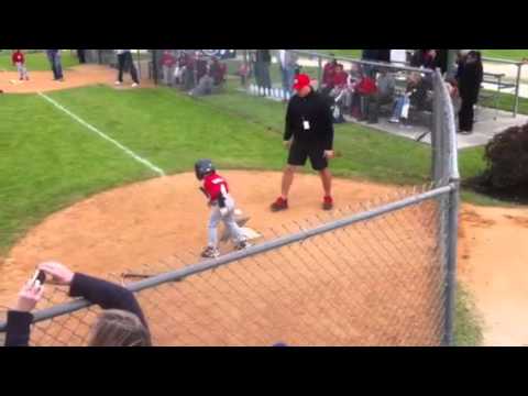 Grant's first T Ball game - YouTube