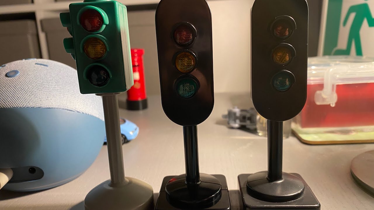 3 Miniature LED Traffic Lights - YouTube
