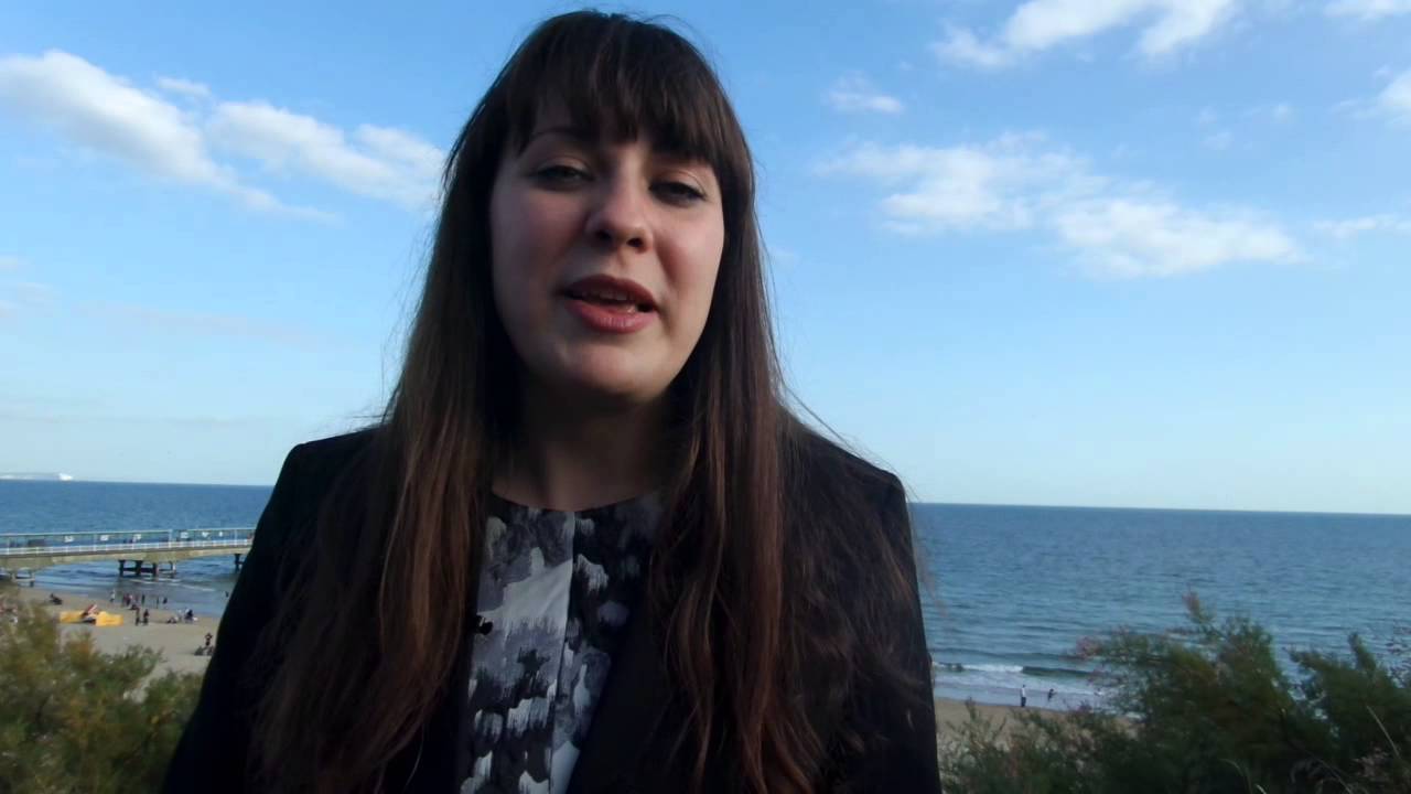 Amelia Womack at the Green Party Autumn Conference - YouTube