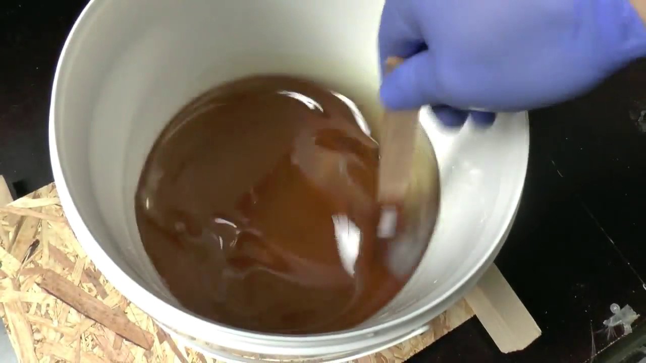 Vacuum infusion on Curve Work's reconfigurable mould - YouTube