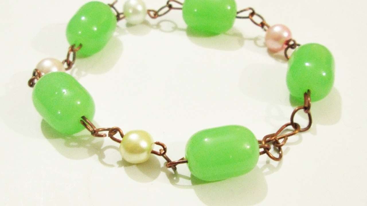 How To Make A Pretty Wire Beaded Bracelet - DIY Crafts Tutorial ...