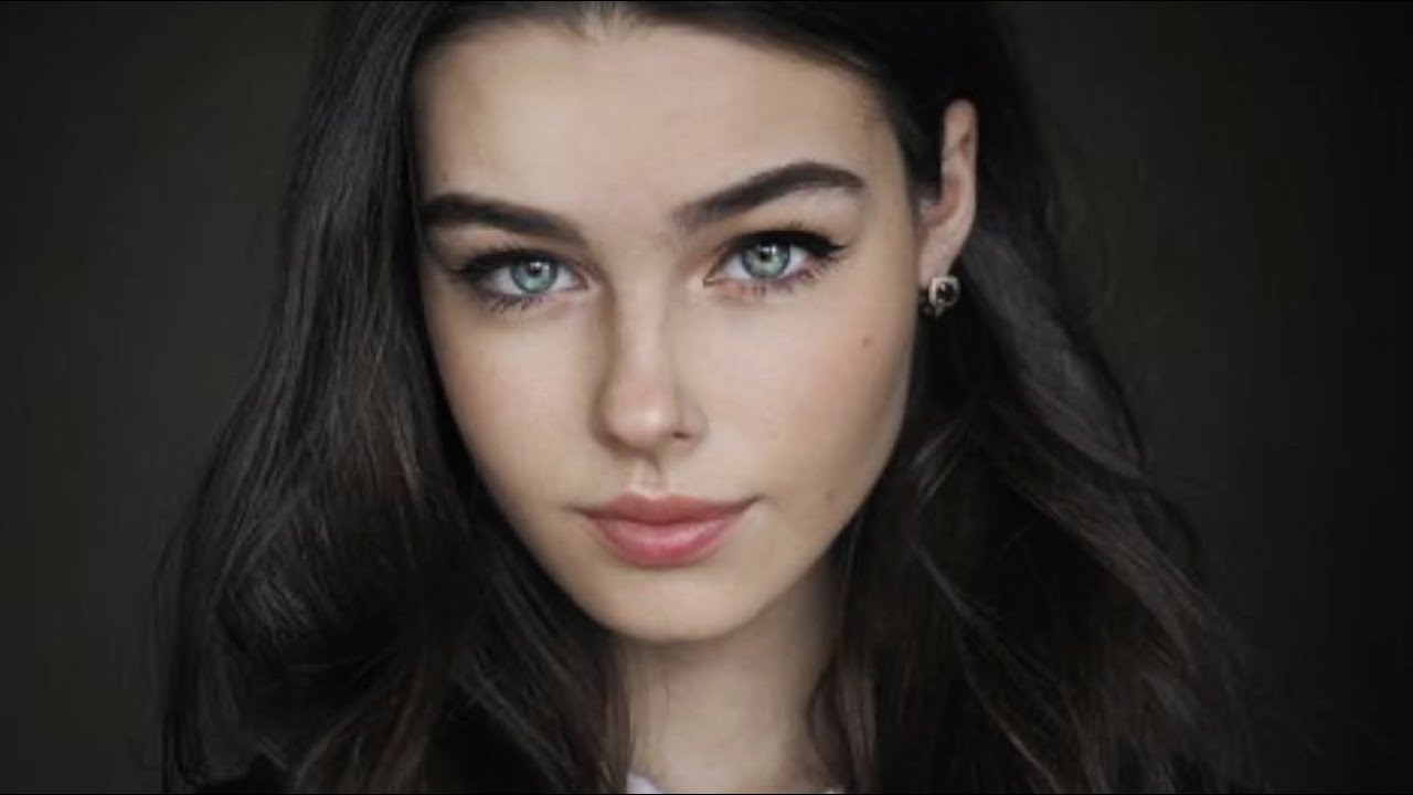 Beautiful girl with the most beautiful nose - YouTube