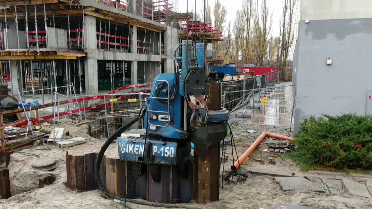 Silent piler sheetpiling sheetpile larssen giken kowan still worker ...