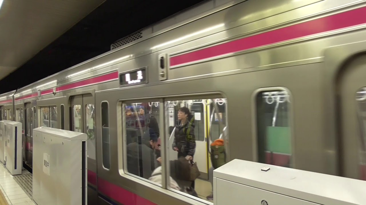 京王線 8000系8729F編成 回送電車 新線新宿駅到着・発車 - YouTube