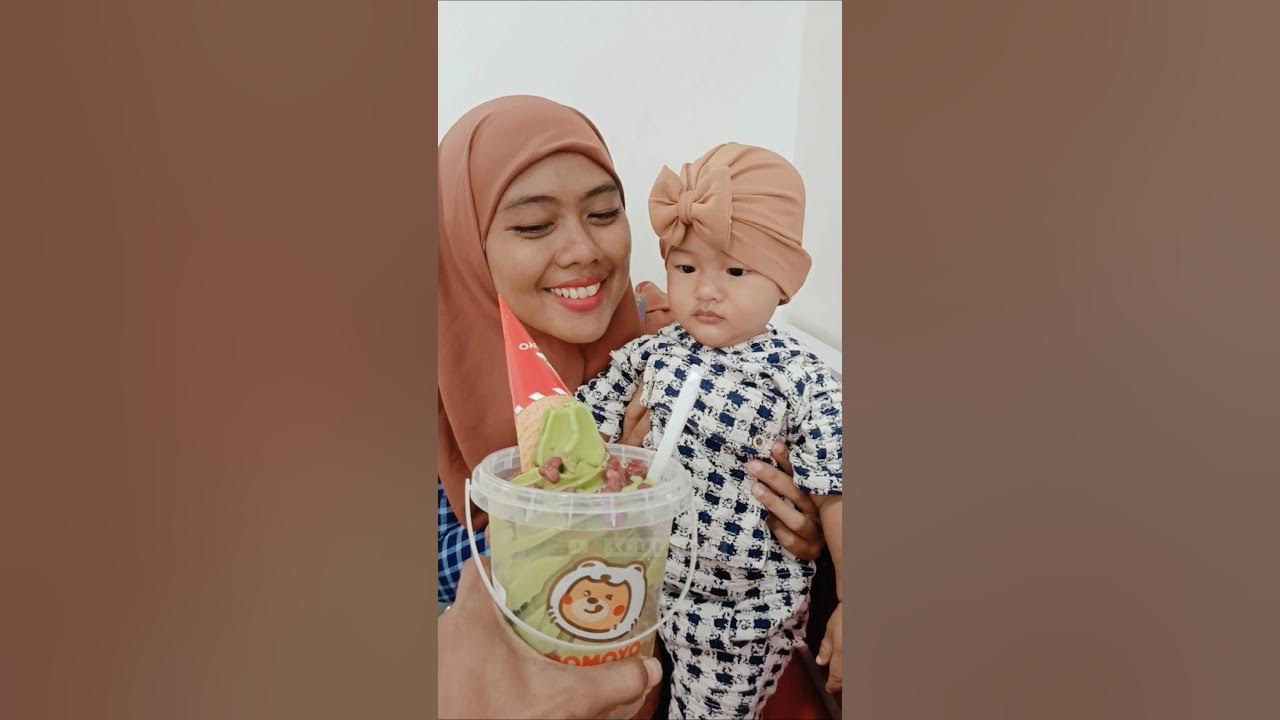 Arkhan & Queensha beli Icecream momoyo 1 ember . #aqbfamily #icecream - YouTube
