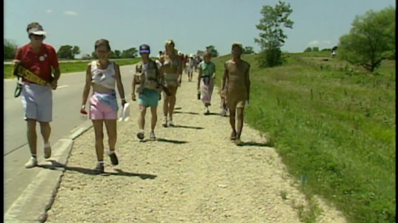 The Great Peace March arrives in Des Moines, Iowa on July 18, 1986 ...