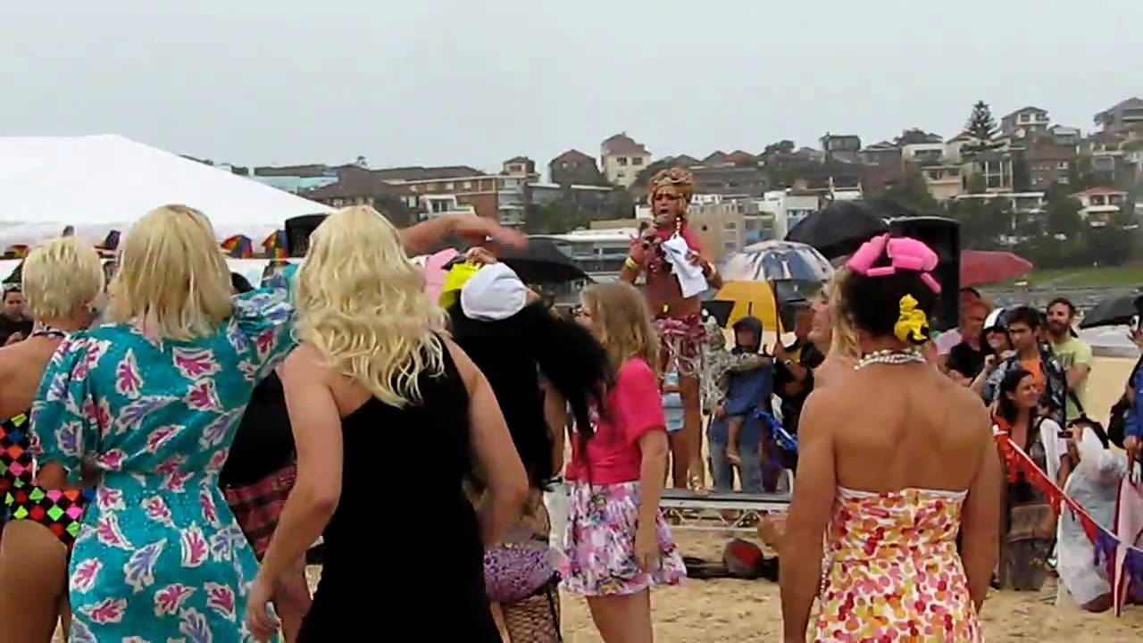GayTown.Tv Sydney Mardi Gras 2010 Bondi Beach Drag Races Vanessa Wagner ...