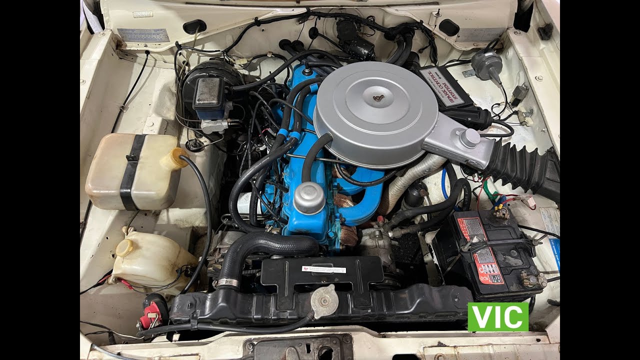 1981 Chrysler Valiant CM GLX E33 - Engine Video - YouTube