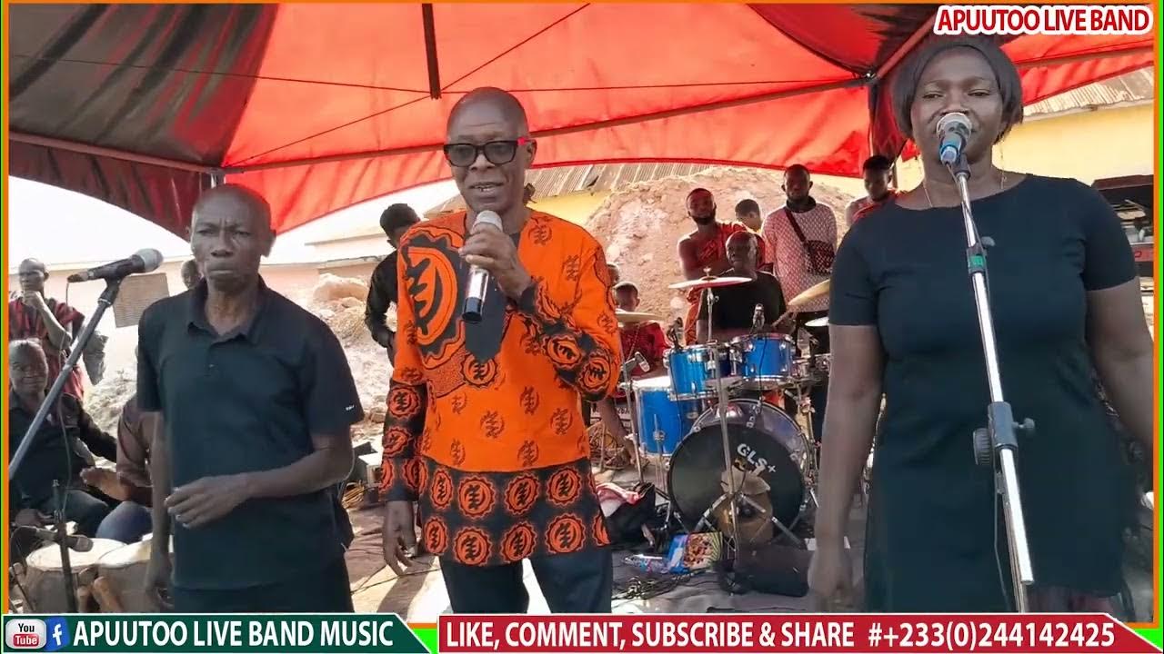 Professor Kofi Abraham Lovely Old Gospel Performance At Aduman Faasemkye Father's One Week - YouTube