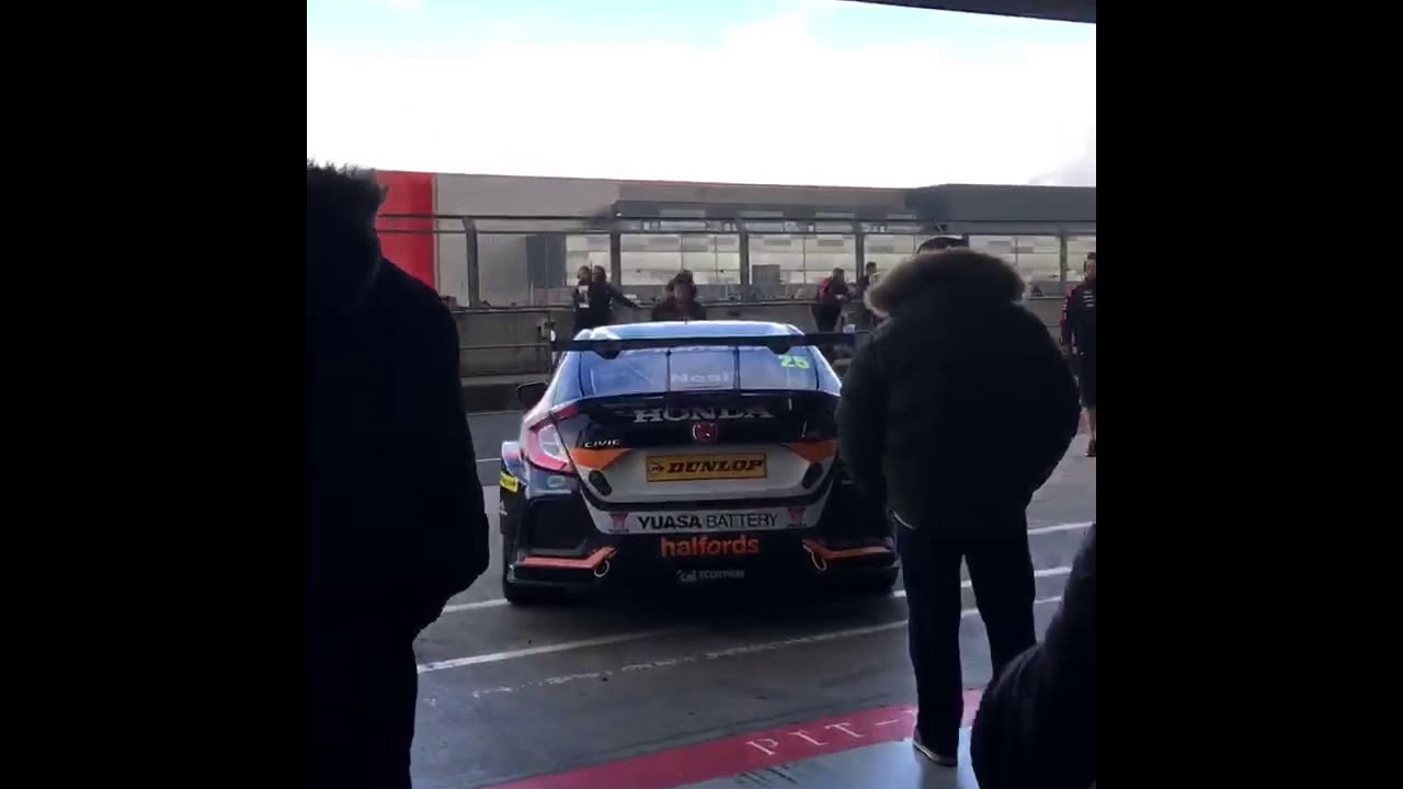 BTCC inside the Yuasa garage, on the starting grid and podium finishes ...