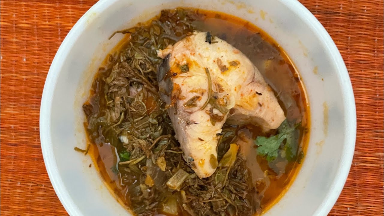 Chinta Chiguru Fish Curry (Chapa Chinta Chiguru) - YouTube