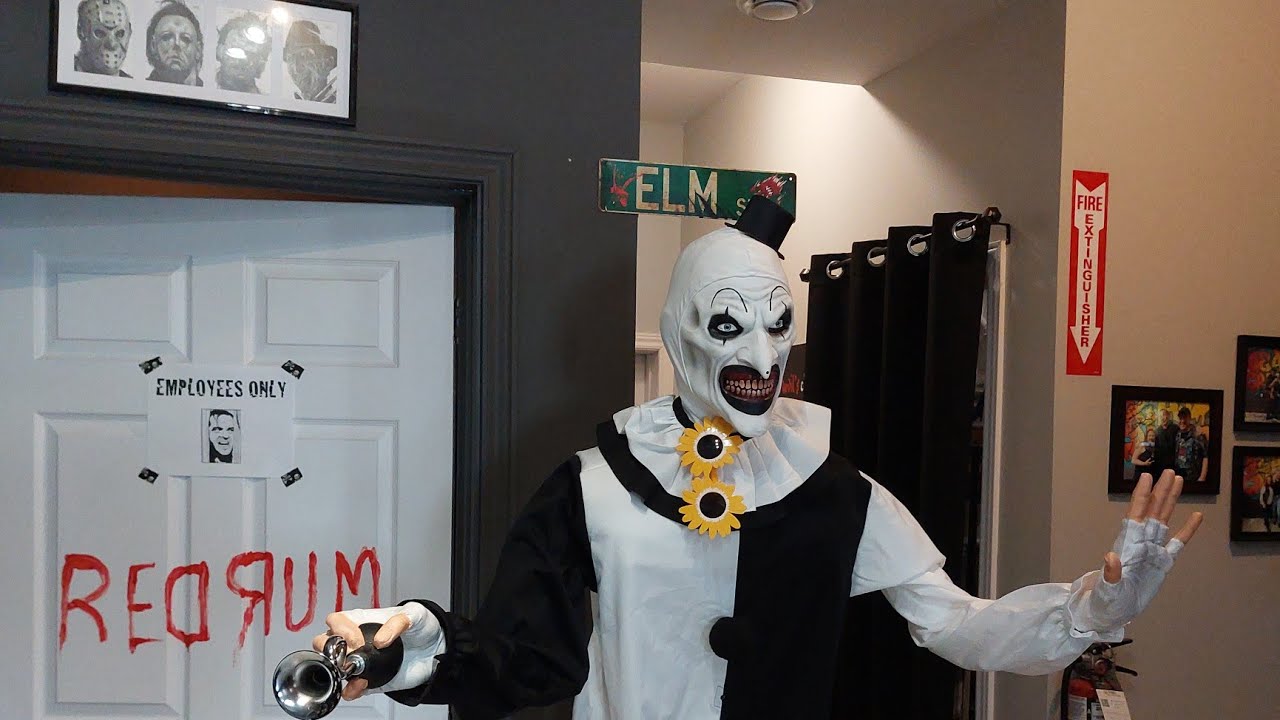 DEADLY GROUNDS - Dark And Deadly Cafe & Carleton Place Heritage Museum ...