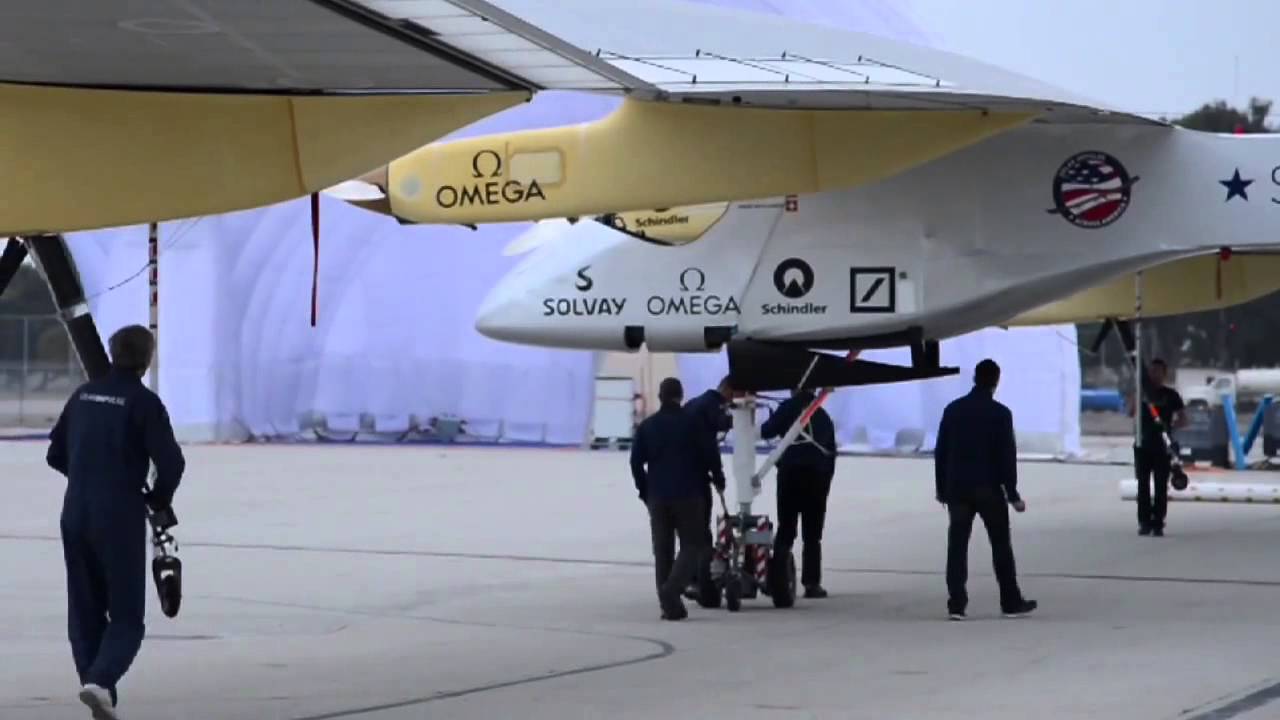 Solar Impulse - Mobile Hangar - YouTube