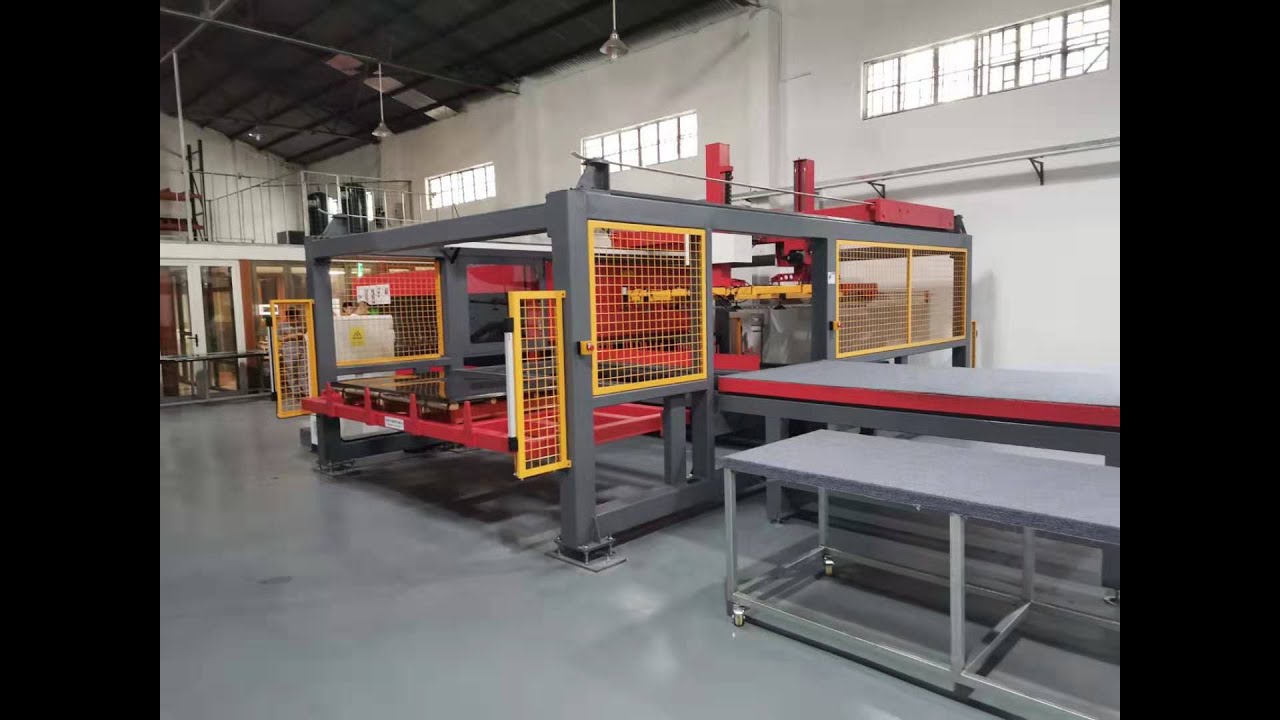 BESCUTTER Fiber Laser Cutter Loading and Unloading Demo 2 - YouTube