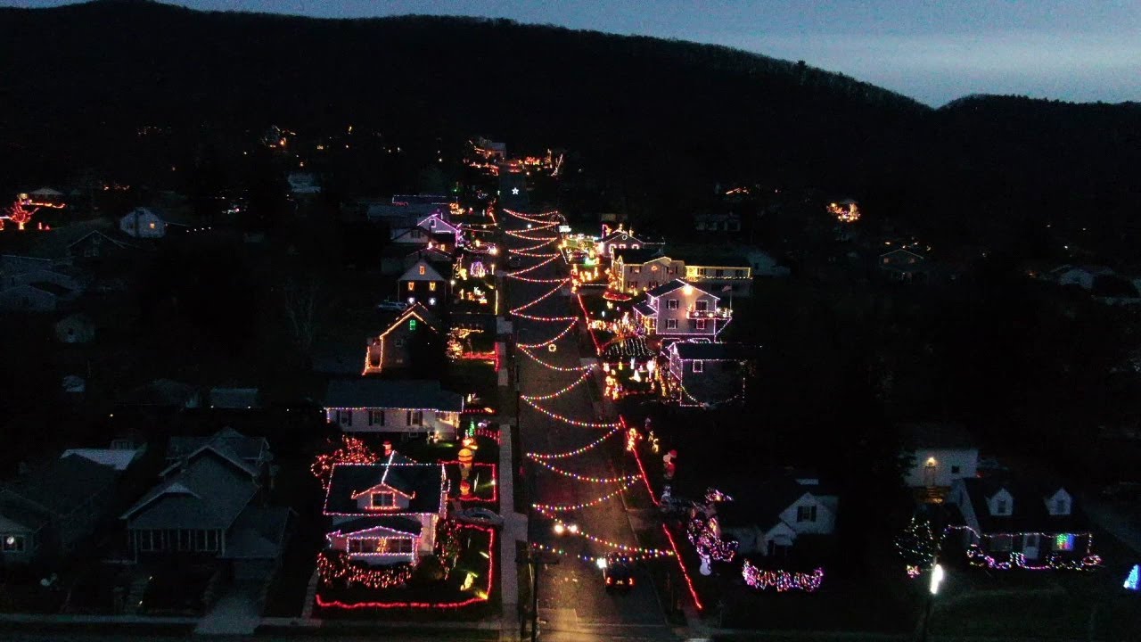 Visit Candy Cane Lane On The Pennsylvania Road - YouTube