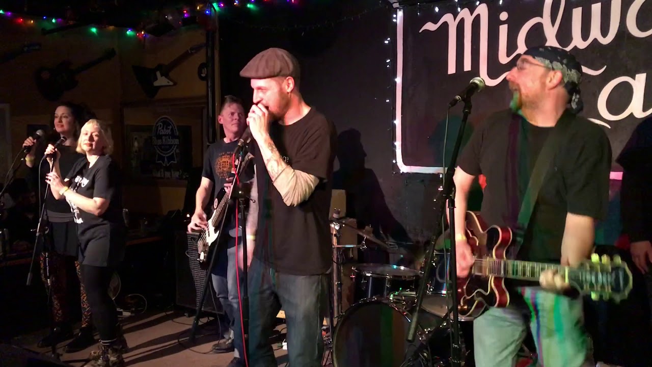 The Sprained Ankles singing Frank Monroe with Mark Linskey of the ...