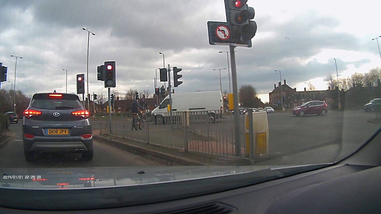 Dashcam - Speke, Liverpool - Scally coming off his bike - YouTube