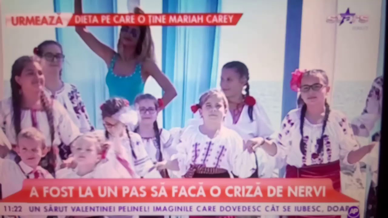 Micsunica micsunea - Ansamblul ARTI ( Cover Daniela Condurache ) - YouTube