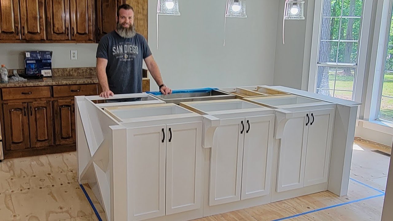 Build Cabinet doors like a PRO!! - YouTube