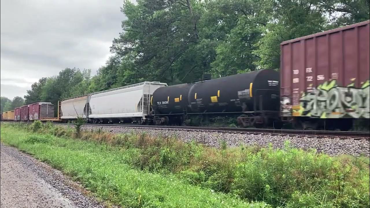CSX M401 SB Manifest Train - YouTube