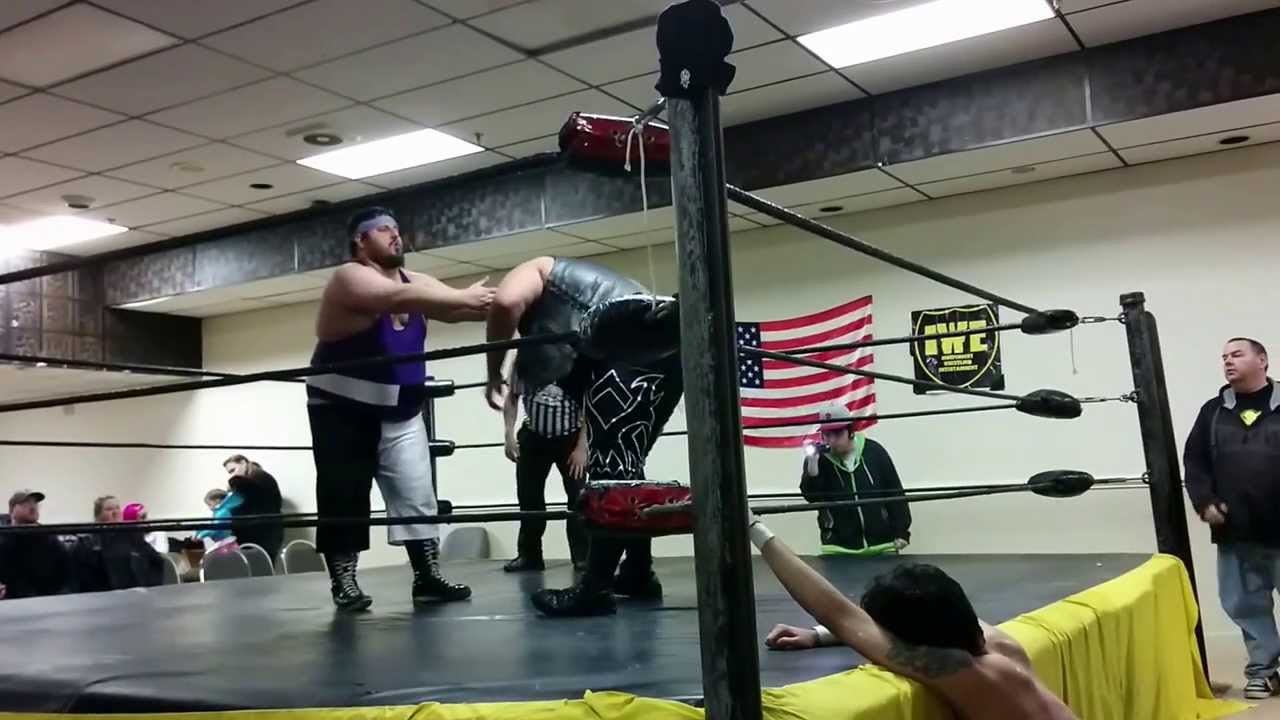 Ace Romero vs Jivin Jimmy Capone IWE - YouTube