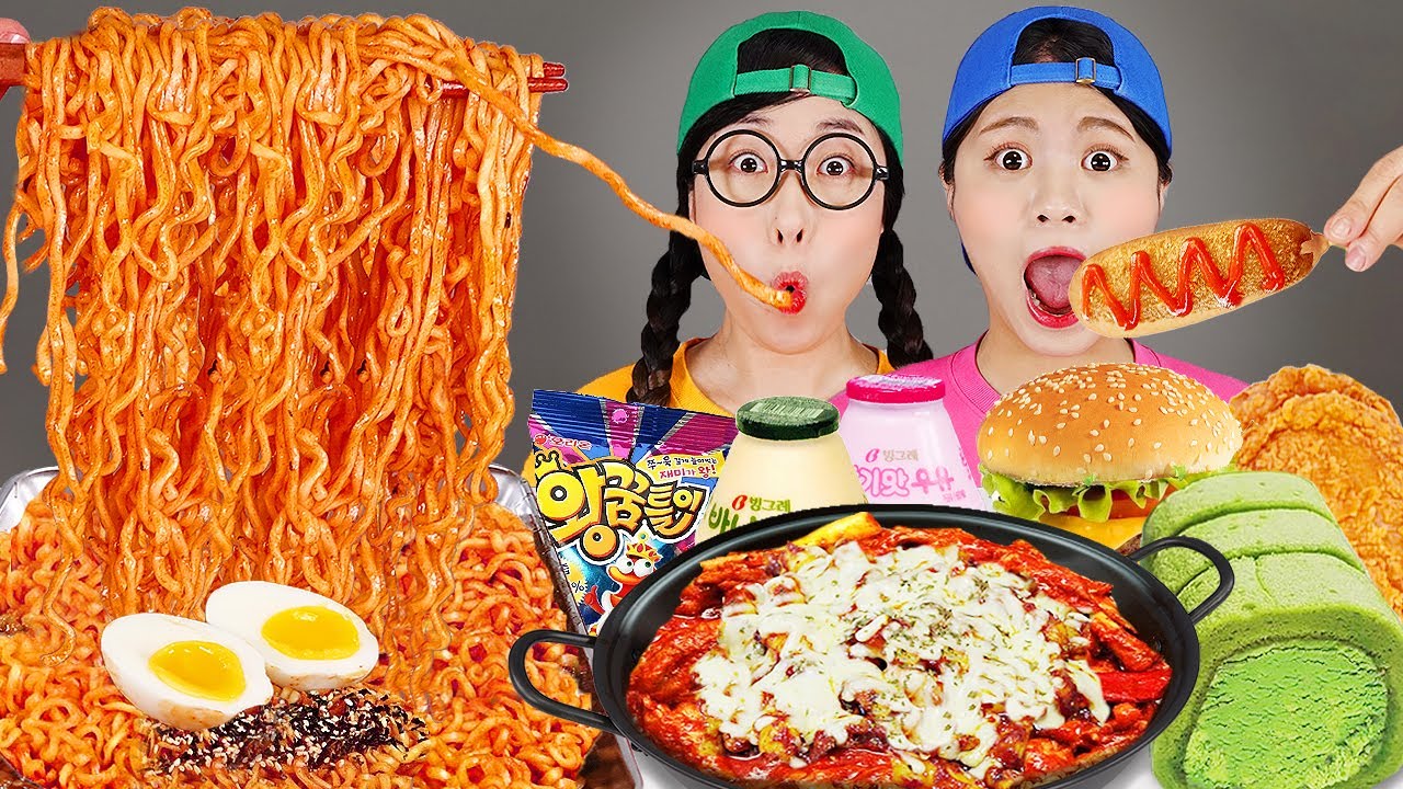 Mukbang 편의점 직접 만든 핵불닭 떡볶이 치킨 김밥 먹방 Chicken Tteokbokki Eating DONA 도나 ...