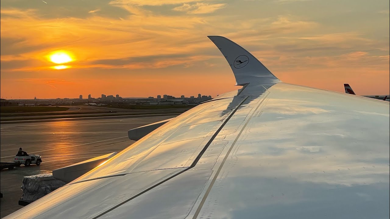 Airbus A350-900 Takeoff from Toronto, Canada - Munich, Germany ...