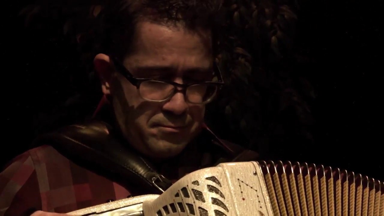 Jesse Mea et Roland Bourgeois - YouTube