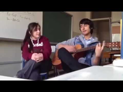 liseli kızın sesine dikkat