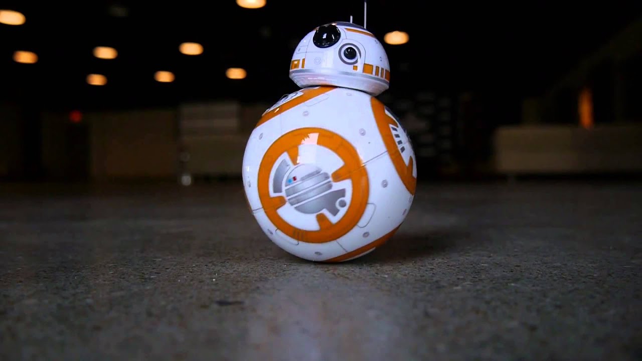 Star Wars BB8 Smiling In Front Of The Camera - YouTube