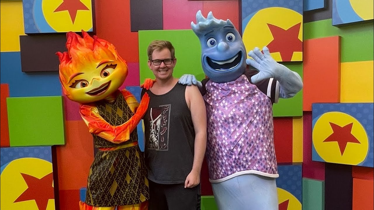 Meeting Wade and Ember from Elemental at Pixar Fest Disneyland - YouTube