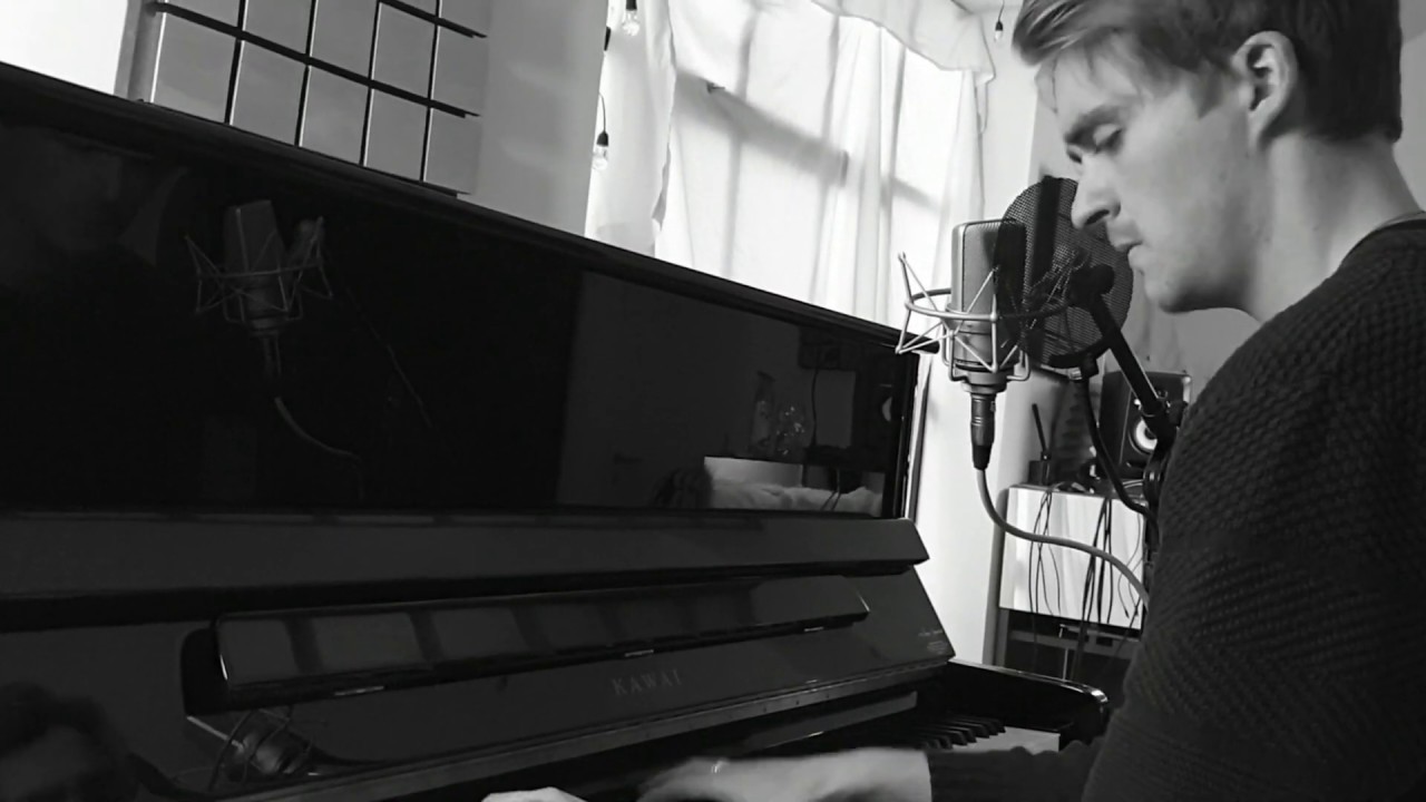 I Wish I Was The Moon - Ewan J Phillips (Live ) - YouTube