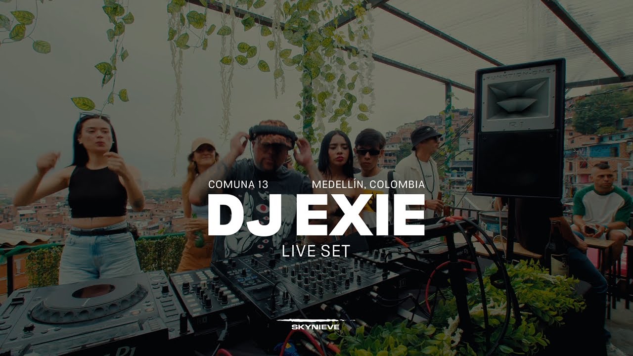 EXIE En vivo desde Comuna 13, Medellín - YouTube