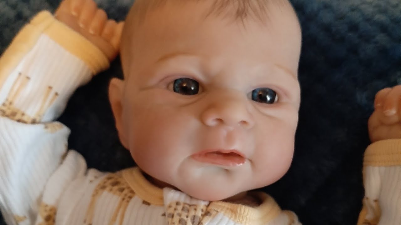 The babies are ready for Valentine's - YouTube