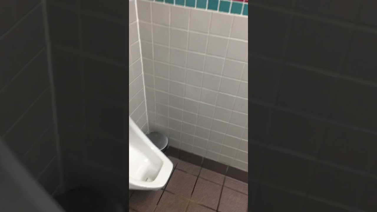 Taco Bell Bathroom Review Pt:1 - YouTube