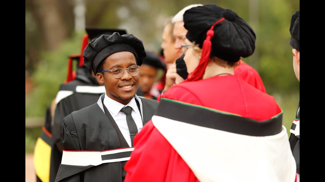 Graduates encouraged to fight for their dreams at 2018 April ...