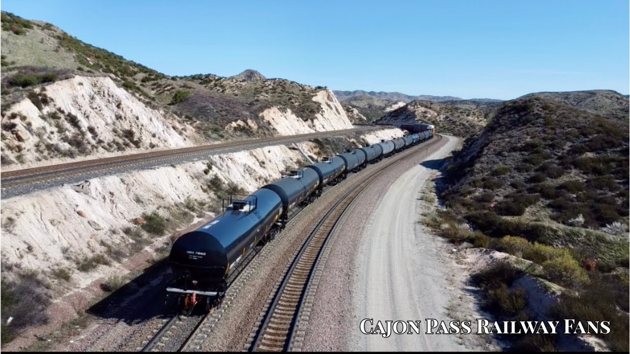 Must See! Seven Awesome Trains at Famous Sullivans Curve! 5 Manifest & 2 Z Trains! PLUS, DRONE ...